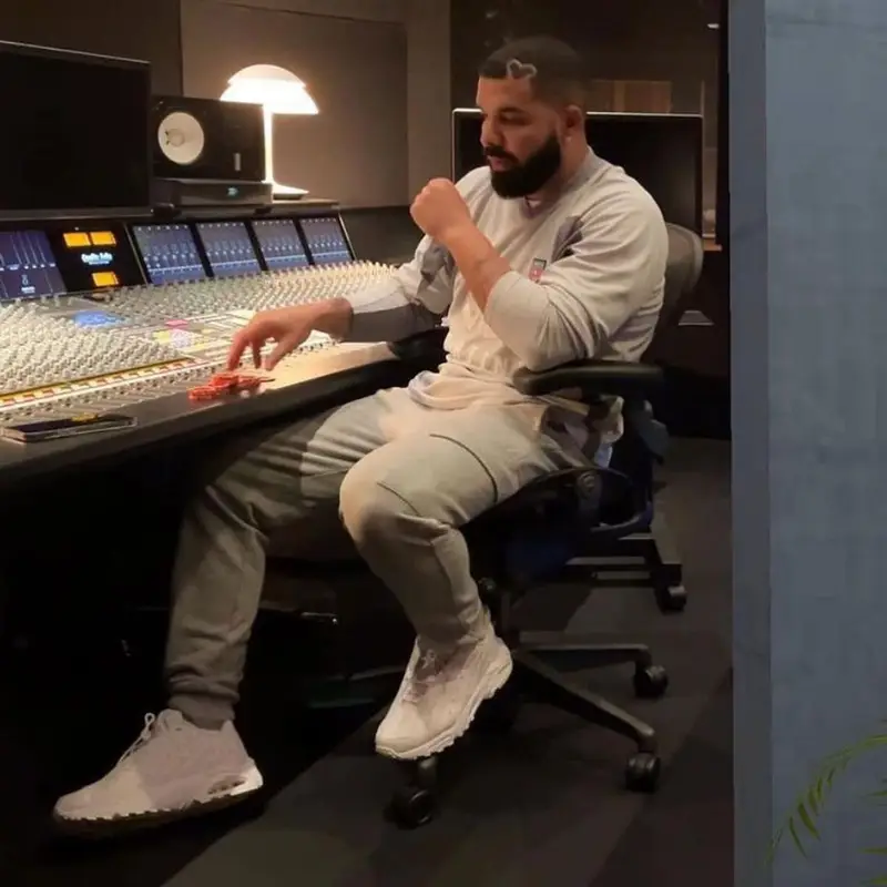 First Sneak Peak of Drake’s Hotstep Terra Nike Collab Kicks | WHAT’S ON ...